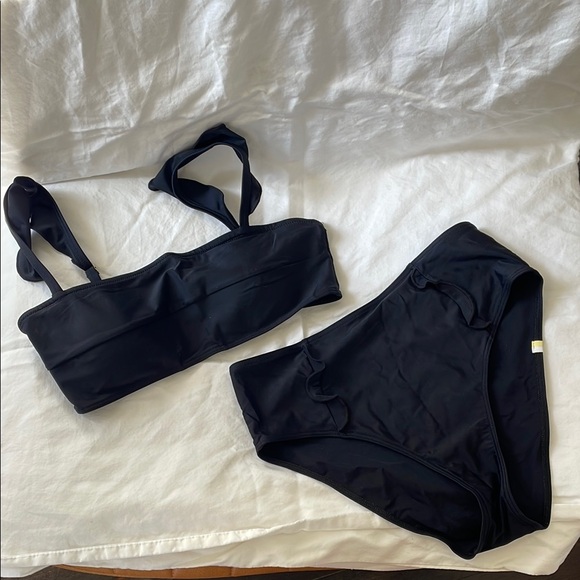 summersalt | Swim | Summersalt The Ruffle Oasis Bikini Top High Leg ...